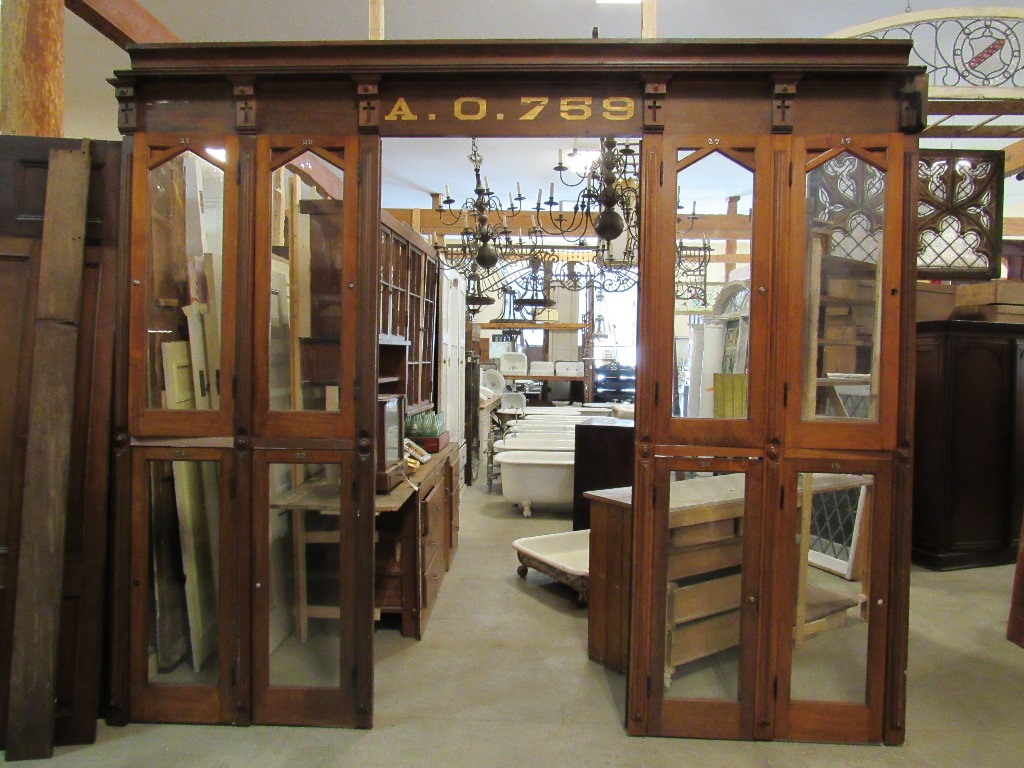 Nor'East Architectural Salvage of South Hampton, NH. Antique Building ...