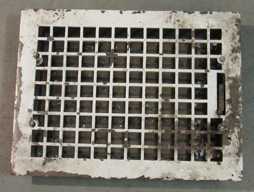 Nor'East Architectural Salvage of South Hampton, NH. Antique Building ...