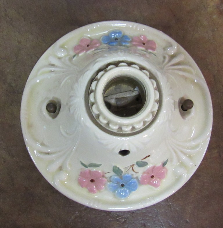 Nor'East Architectural Salvage of South Hampton, NH. Antique Building ...