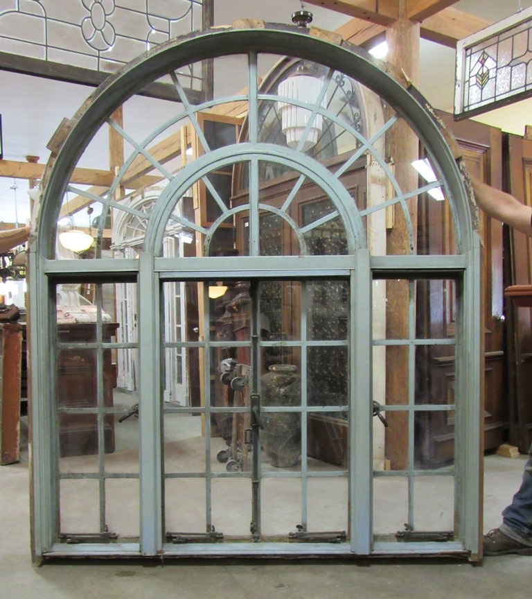 Nor'East Architectural Salvage of South Hampton, NH. Antique Building ...