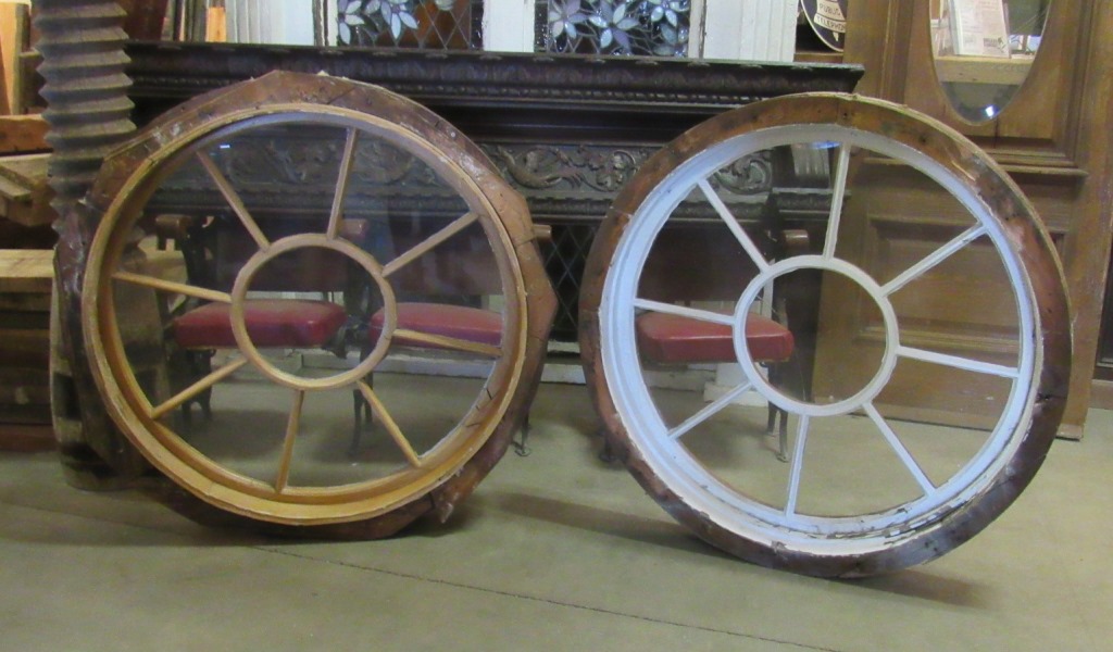 Nor'East Architectural Salvage of South Hampton, NH. Antique Building ...